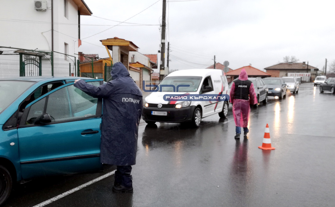 Променя се форматът на декларацията за пътуващите Новини